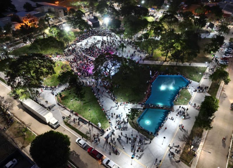Ante una multitud se inauguró la plaza Sarmiento de Barranqueras