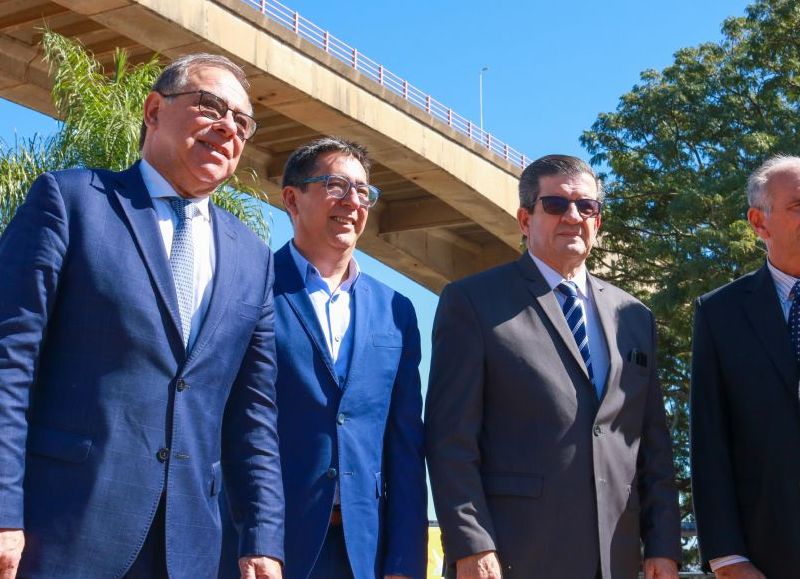 Gustavo Martínez y Tassano firmaron convenio en los 50 años del puente ...