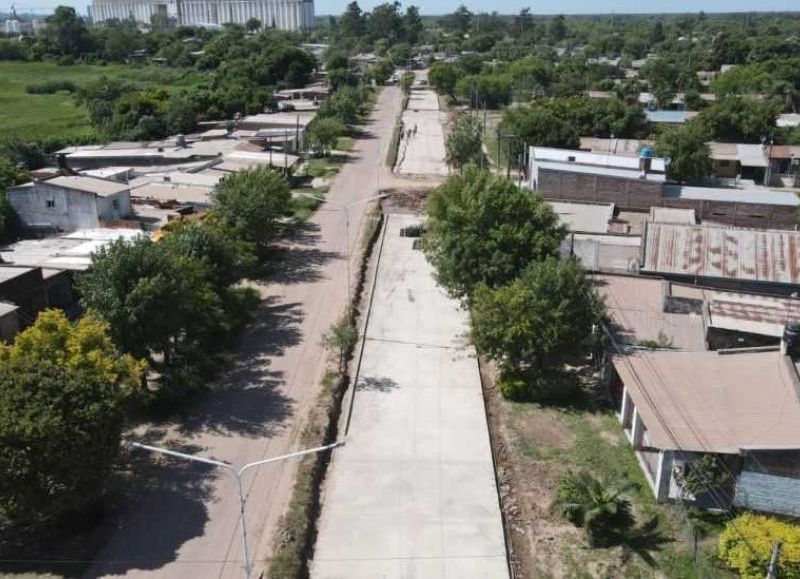 Vialidad Provincial avanza con la pavimentación de 20 nuevas cuadras en ...